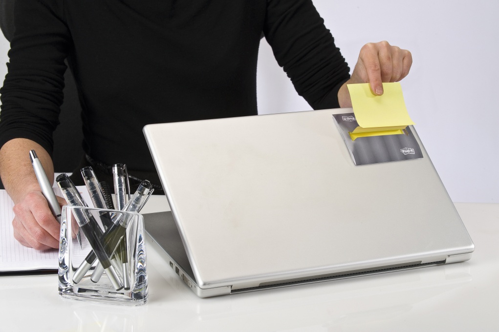 POST-IT® Z-notes dispenser+ 1 blokk - Engrossenteret AS